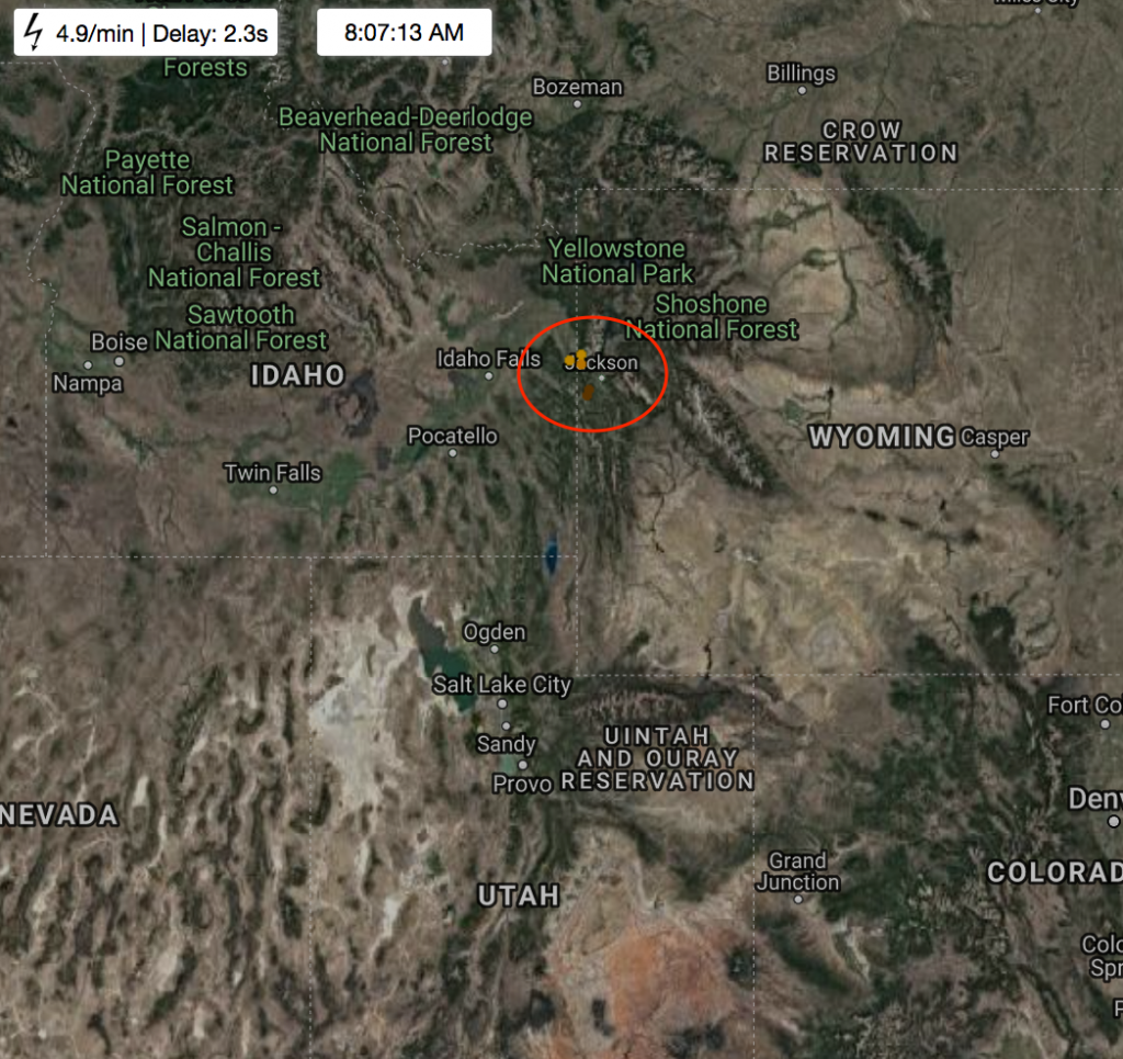 Monsoon Flow brings random Thunderstorms | Mountain Weather